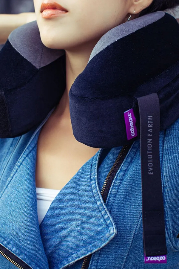Cabeau - Evolution Earth Neck Pillow