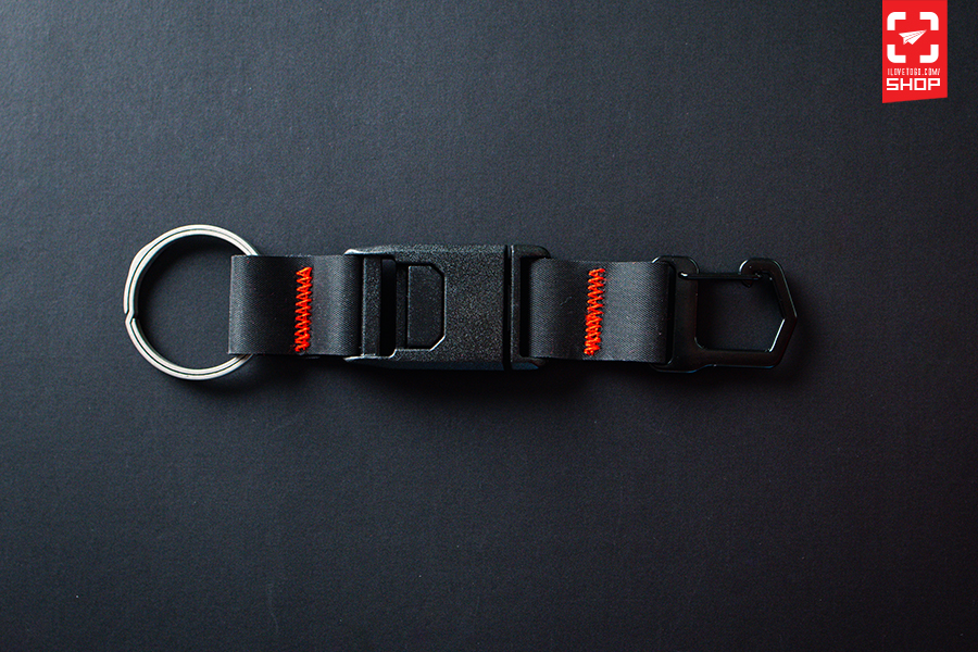 Gravity Move - Titaniun Magnetic KeyChain