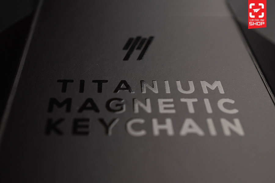 Gravity Move - Titaniun Magnetic KeyChain